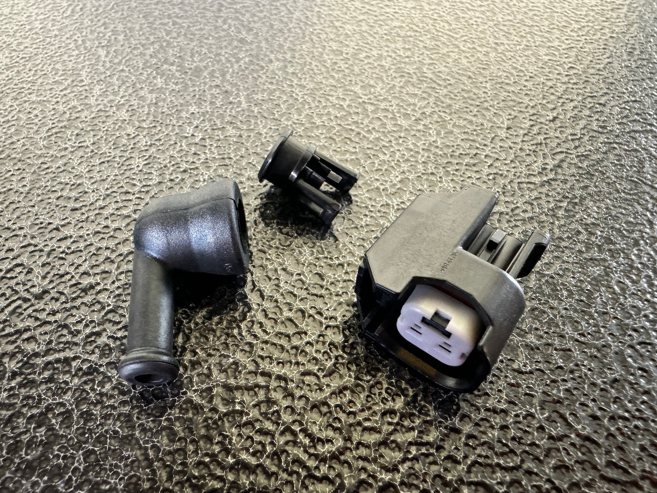 NEW BLACK Injector Delphi USCAR / EV6 Connector W/BOOT OPTION ...